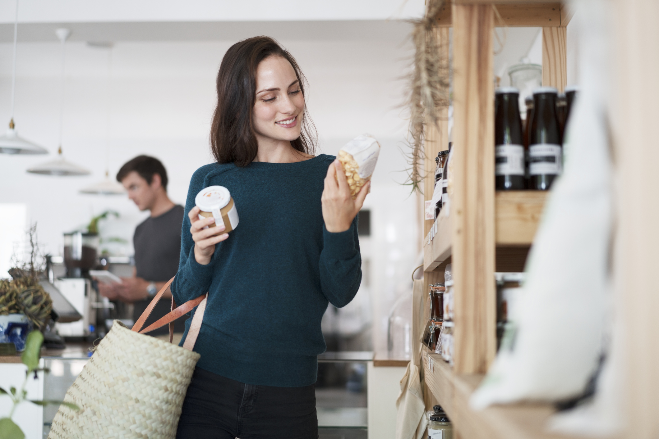 5 Helpful Tips To Make Your Custom Label Design Stand Out - Mozaik